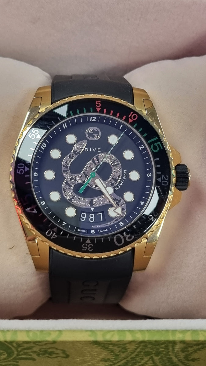 Gucci Dive Quartz Black Dial Black Rubber Strap Watch For Men | Cash ...